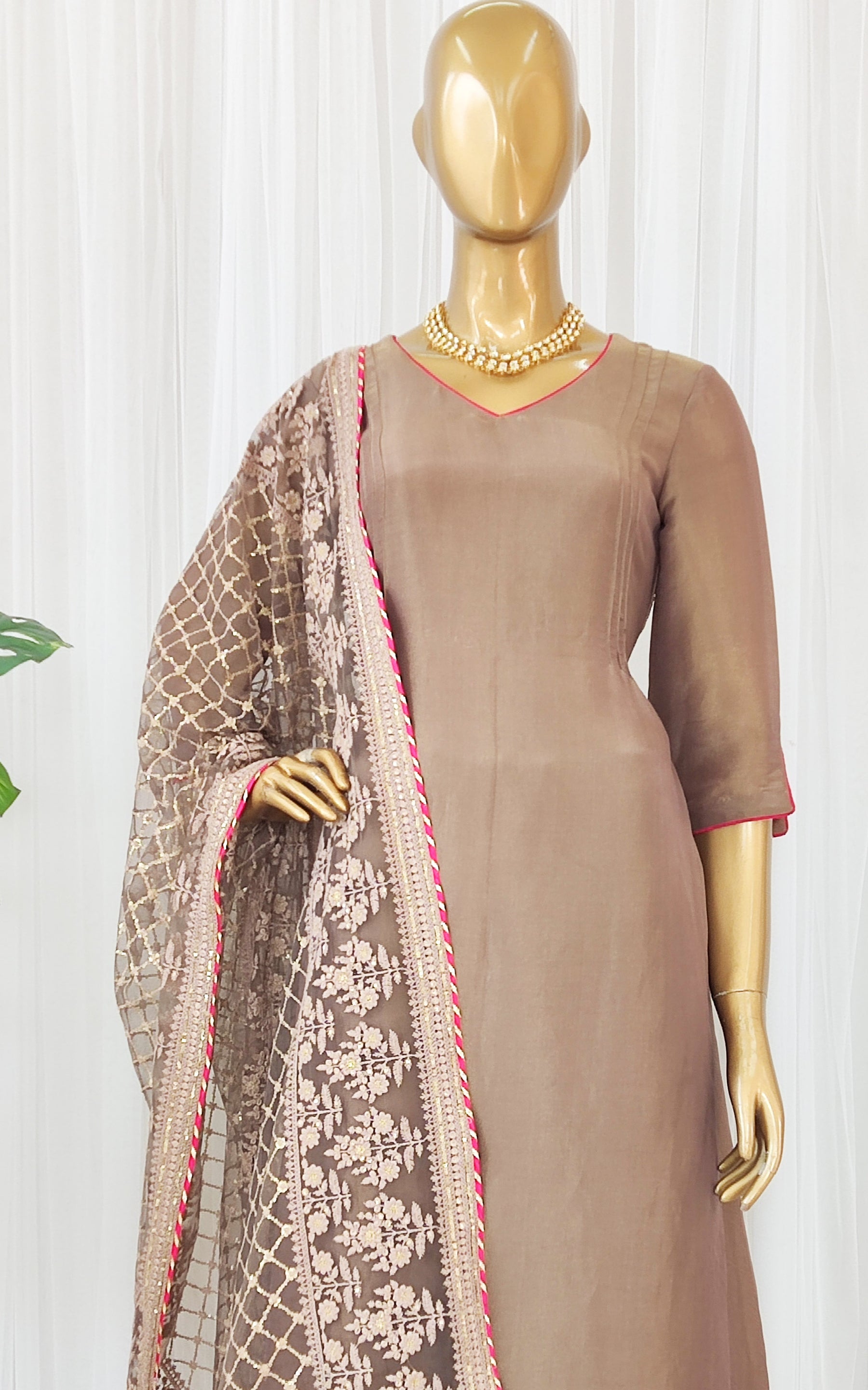 Rust Tissue Kurta Set With Heavy Dupatta