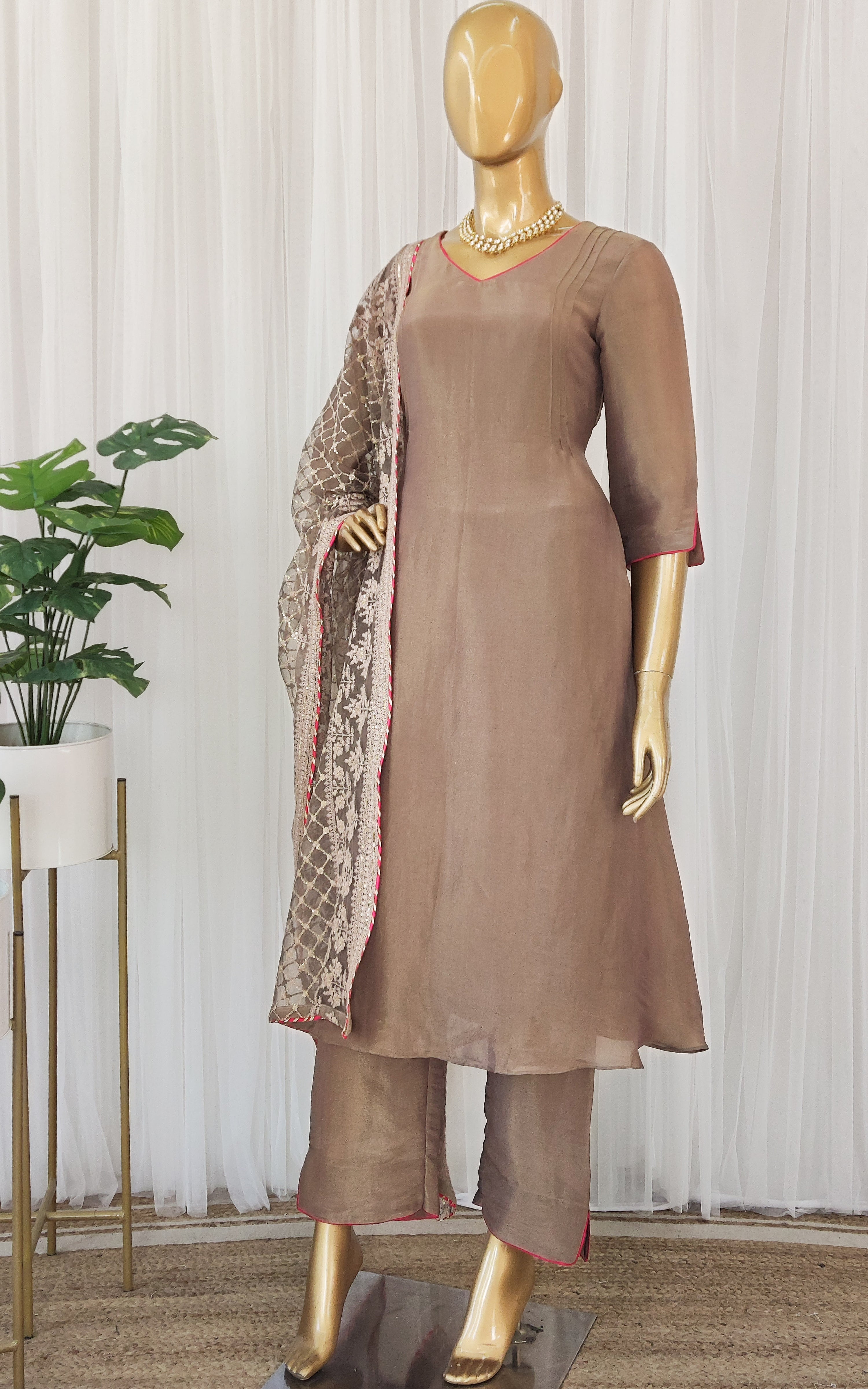 Rust Tissue Kurta Set With Heavy Dupatta