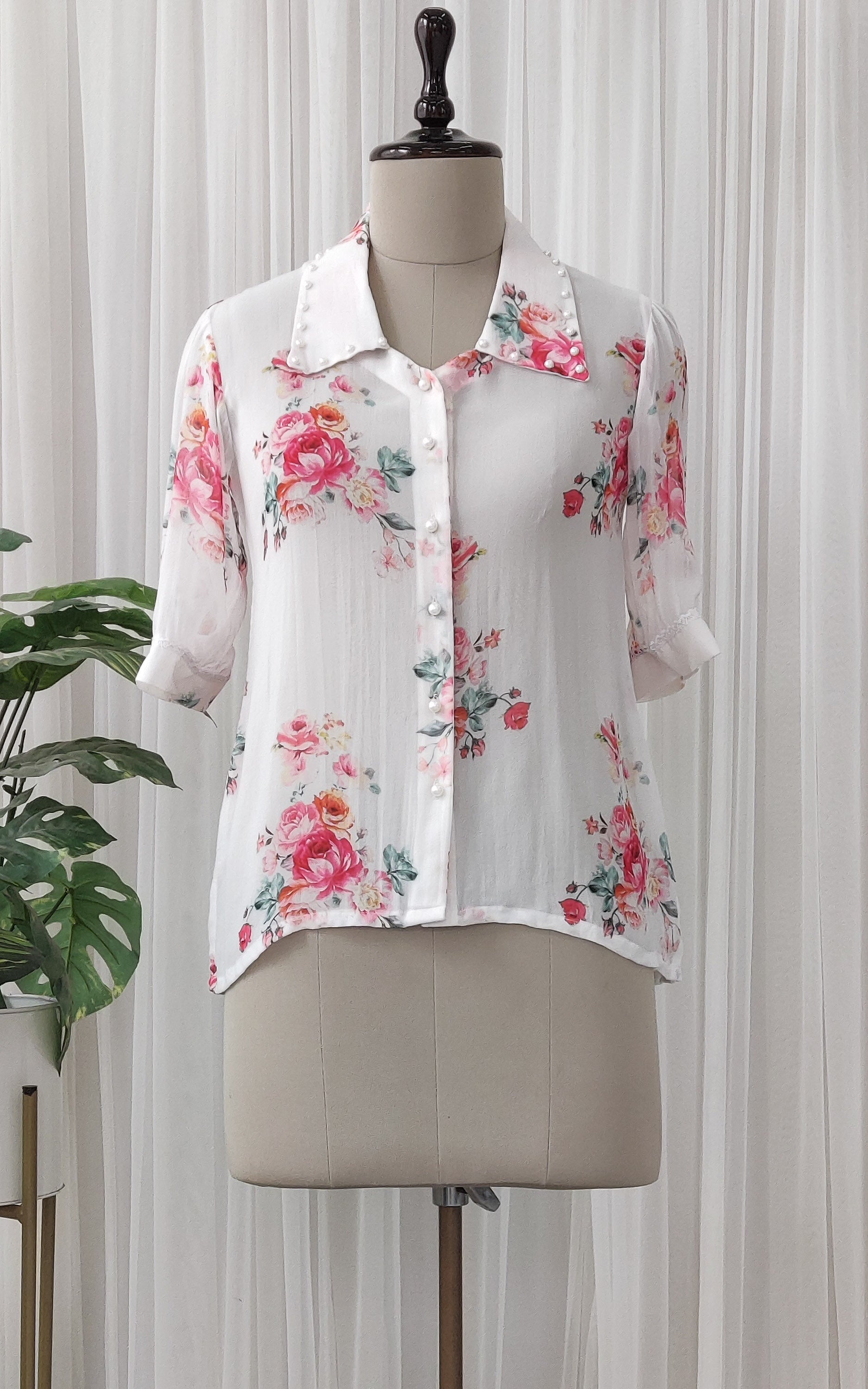 Off White Red Floral Georgetta Top